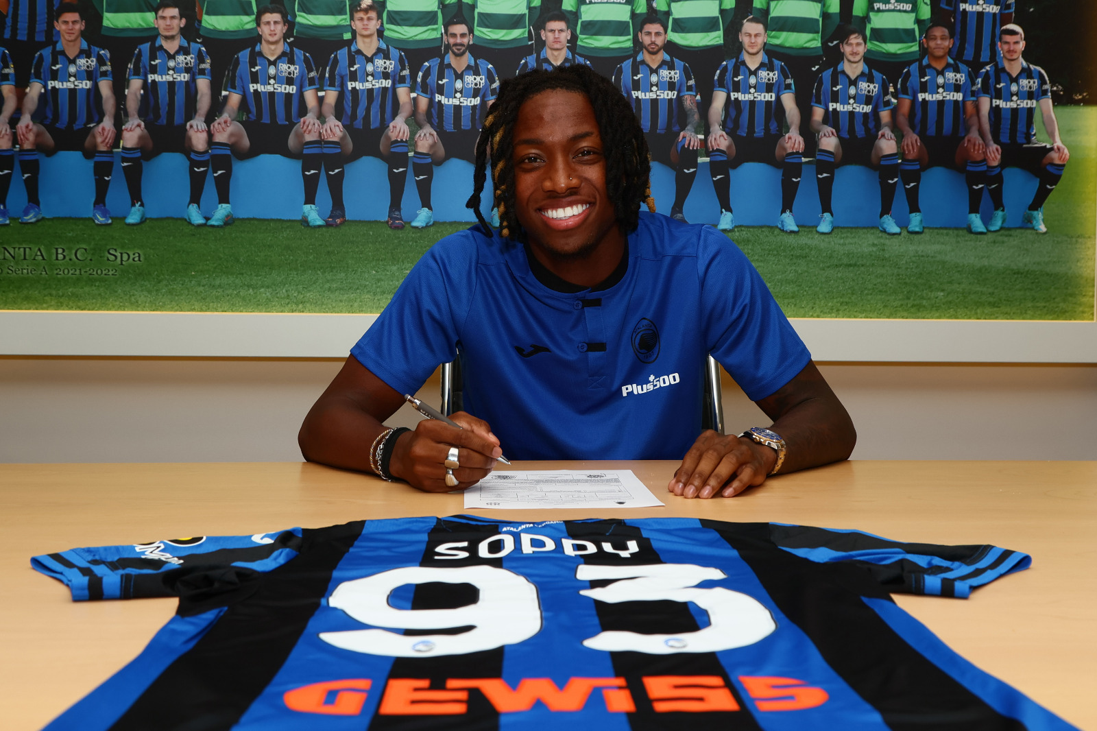 Après l'annonce officielle, Brandon Soppy se présente : "J'adore ...