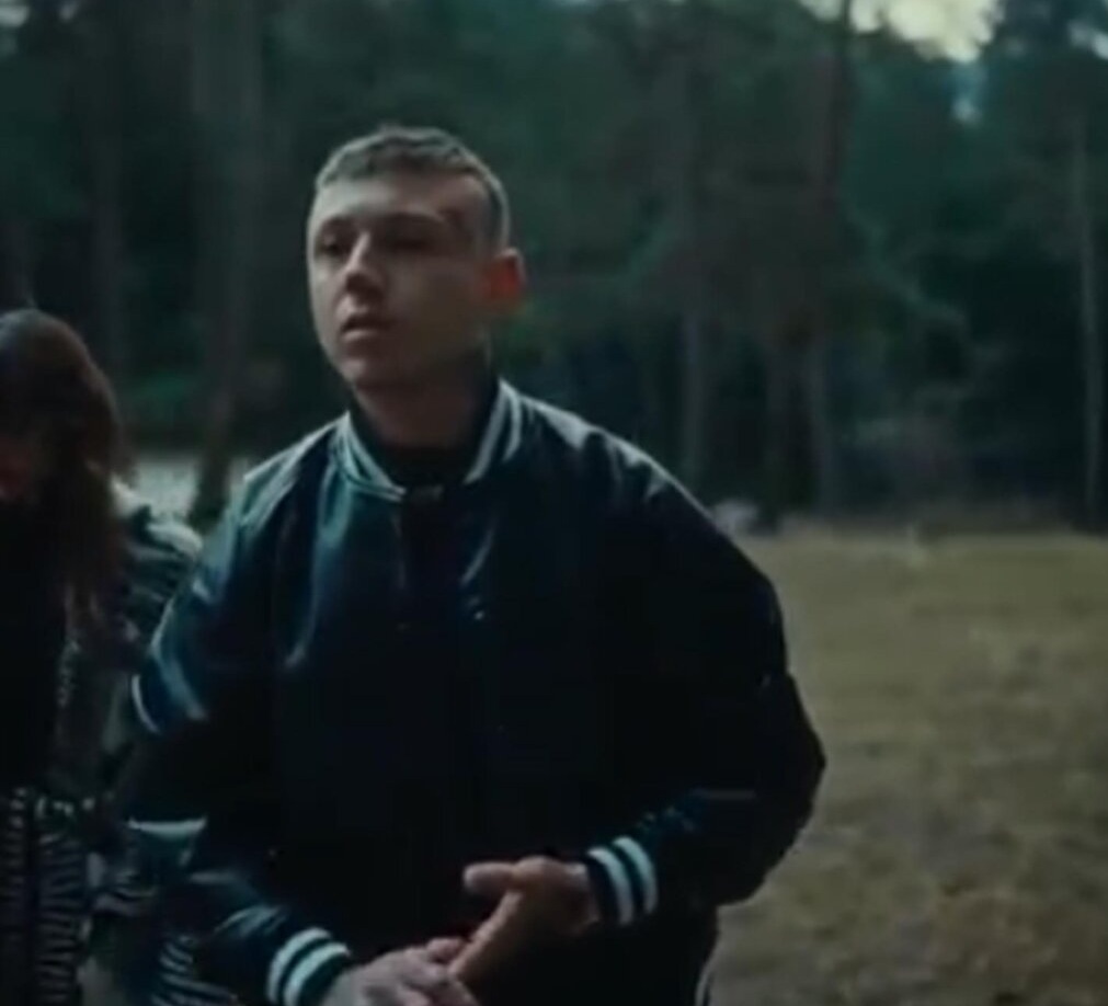 Il video di "Cenere", la canzone di Lazza arrivata seconda a Sanremo ...