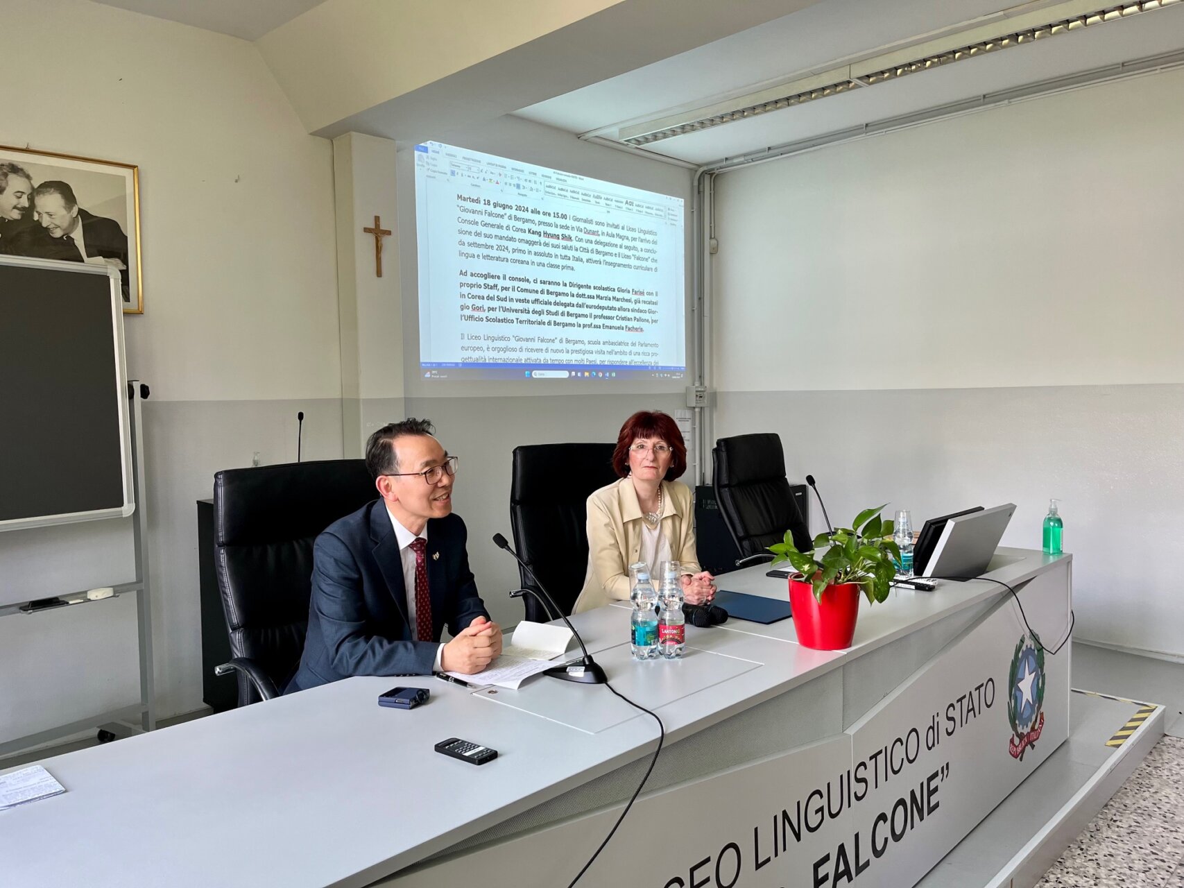 Il Liceo Falcone sarà la prima scuola in Italia a insegnare il coreano ...