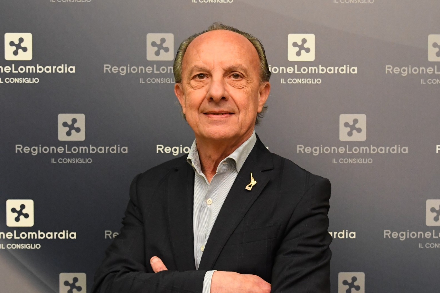 Anelli: "Bruxelles vuole togliere 4 miliardi alla Lombardia" - Prima ...