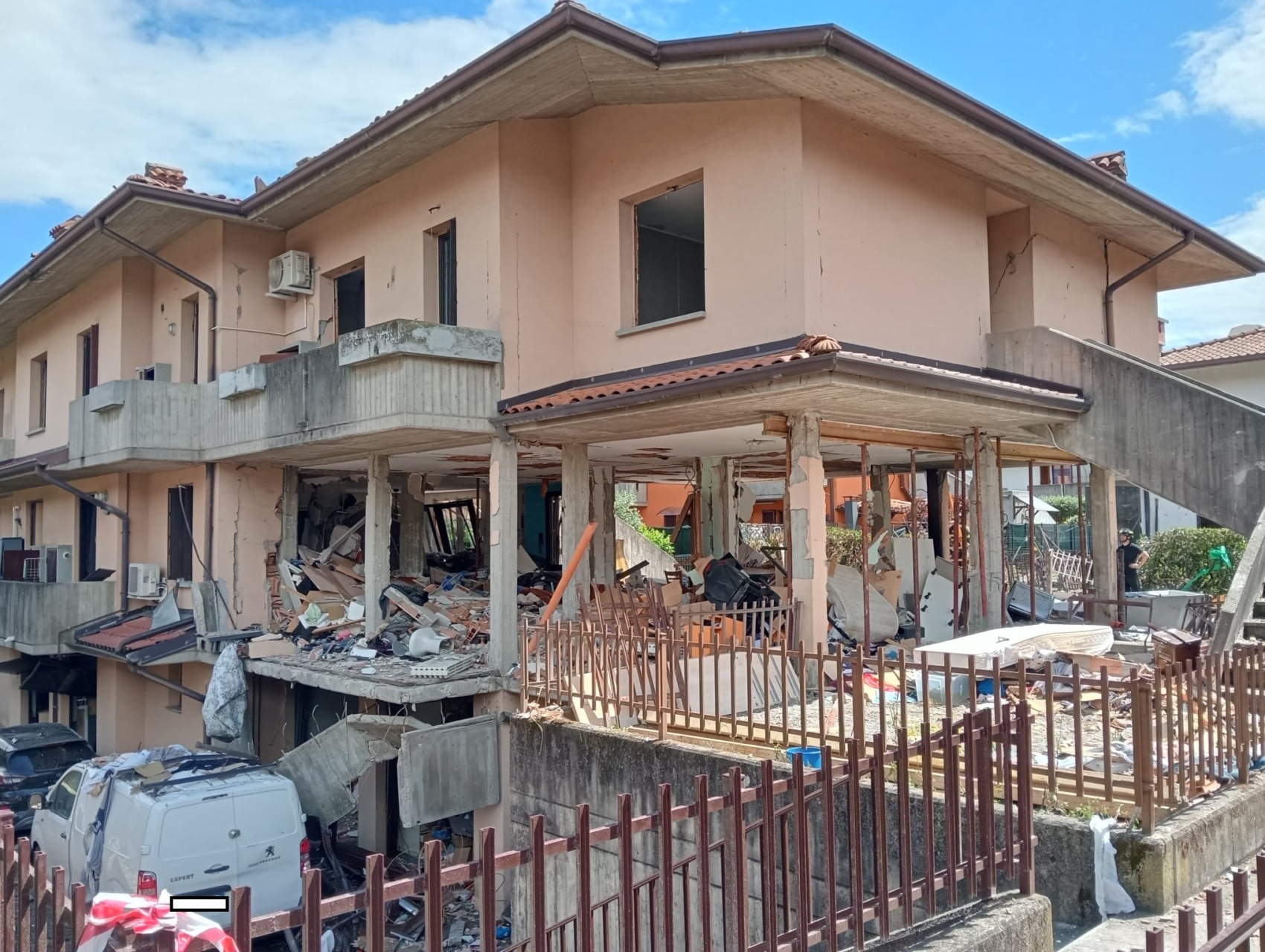 Una raccolta fondi ufficiale per aiutare le famiglie di Bagnatica ...