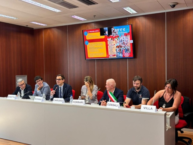 Celebrando le proprie radici: Parre è la prima "Città del Folklore" del ...